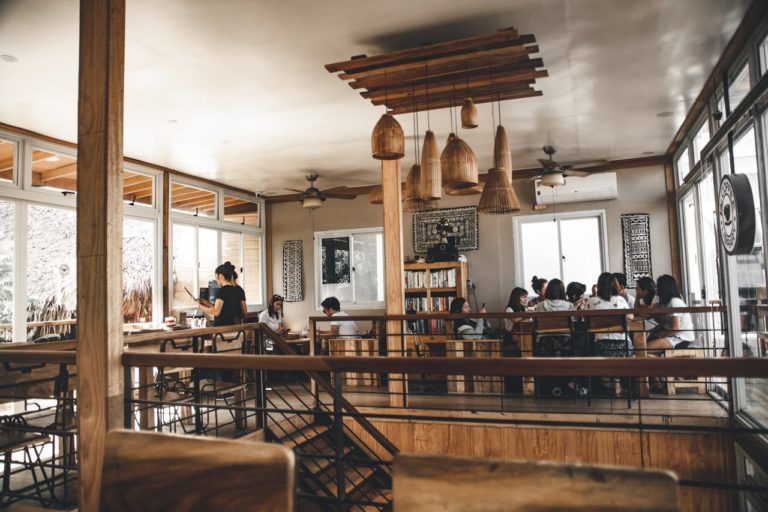Café vs Restaurant: What’s the Difference? | Limepack